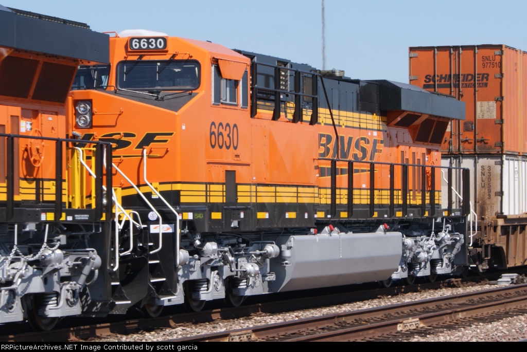 BNSF 6630
